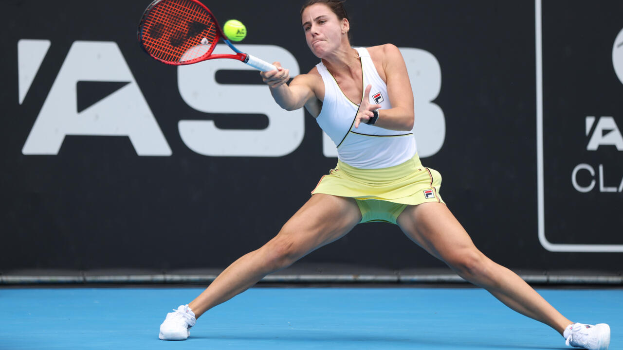 Emma Navarro In Action - Players Bio