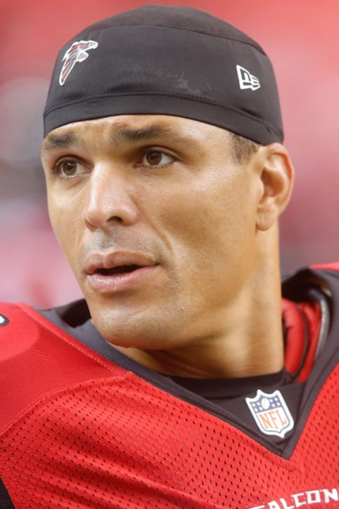Is Tony Gonzalez Gay? Gender And Sexuality Of NFL Legend - Players Bio