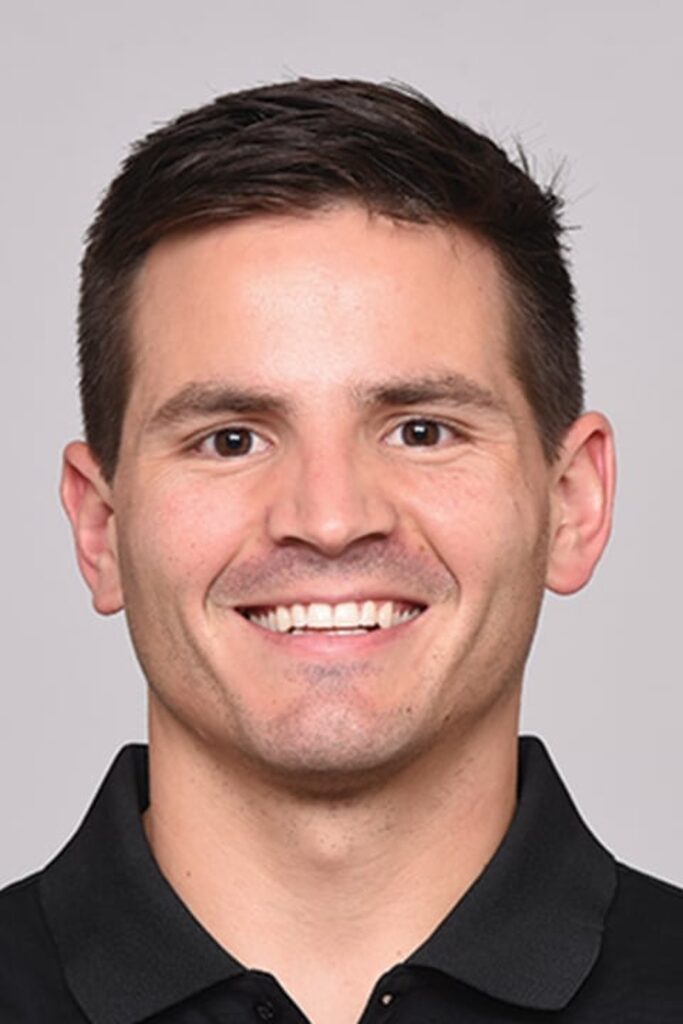 Who Is Stephanie Macdonald, Mike Macdonald Wife? Age And Wikipedia ...