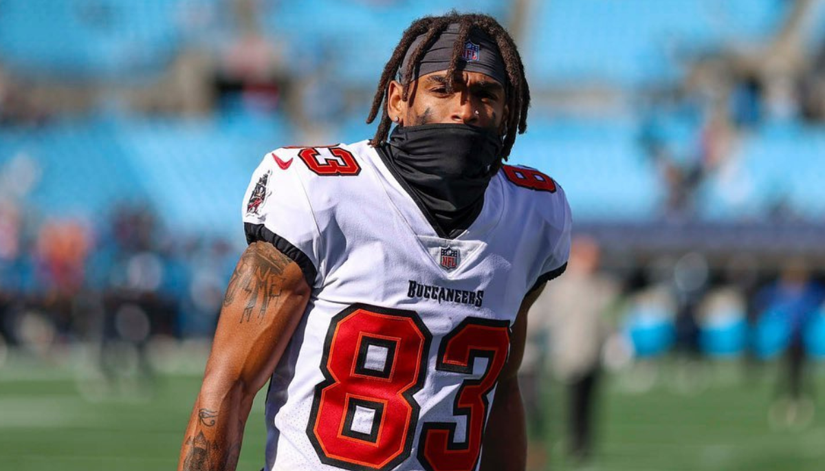 Deven Thompkins Wife: Is He Married? Two Kids - Players Bio