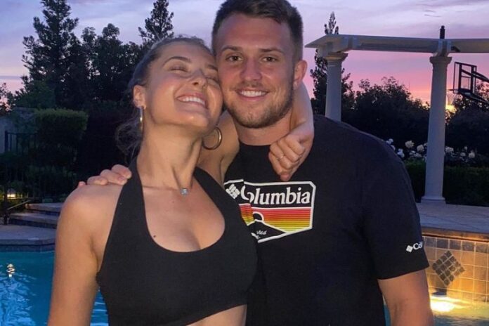 Stephanie Niles Age And Net Worth: How Old Is Jake Browning Girlfriend ...