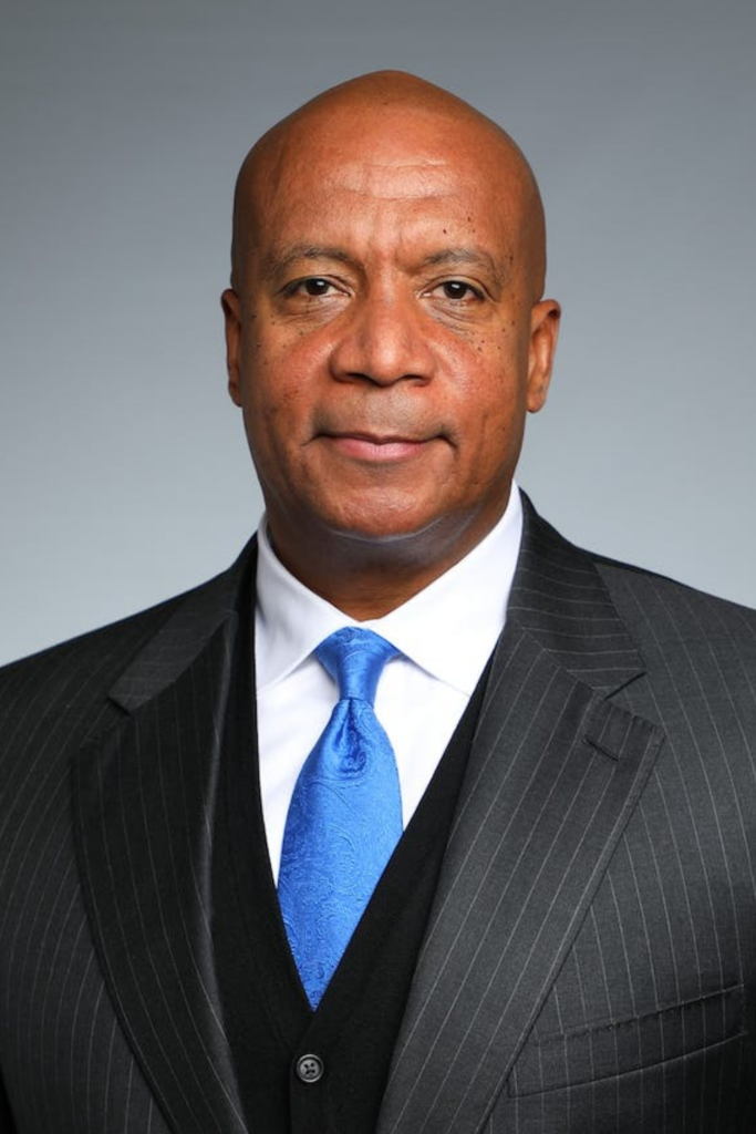 Kevin Warren Net Worth 2024: Bears CEO Salary & Contract - Players Bio