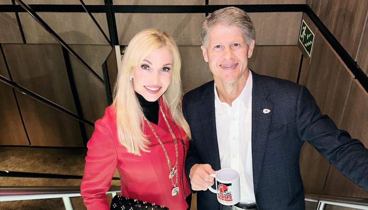 Tavia Shackles Net Worth: How Rich Is Wife Of Chiefs Owner? - Players Bio