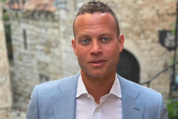 Kelsey Riggs Husband: Married To Partner Dalen Cuff? Pregnant & Kids ...