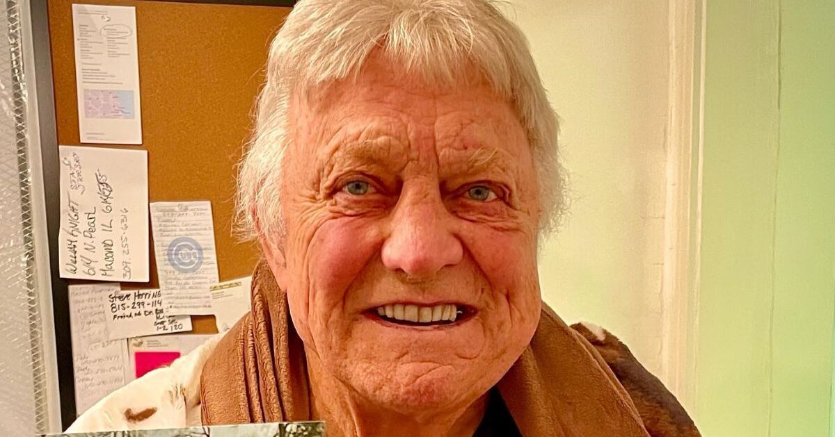 Canadian Professional Ice Hockey Player Bobby Hull Had A Lengthy ...