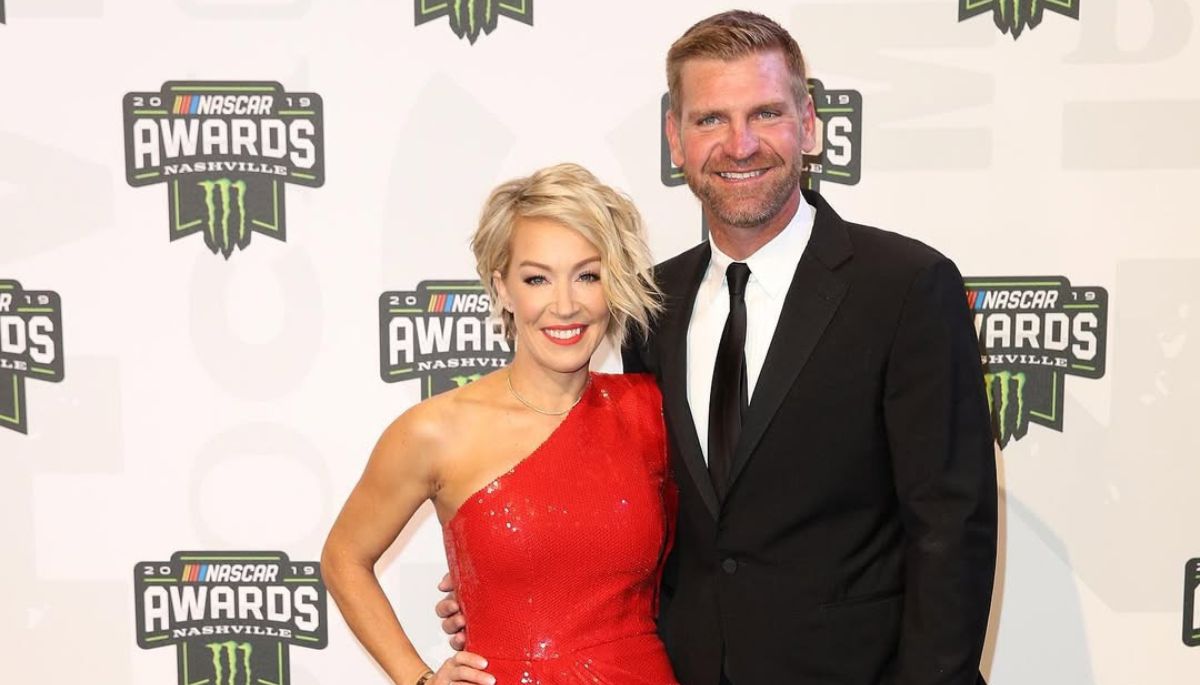 Semi-Retired NASCAR Driver and Fox Commentator Clint Bowyer Has Been ...