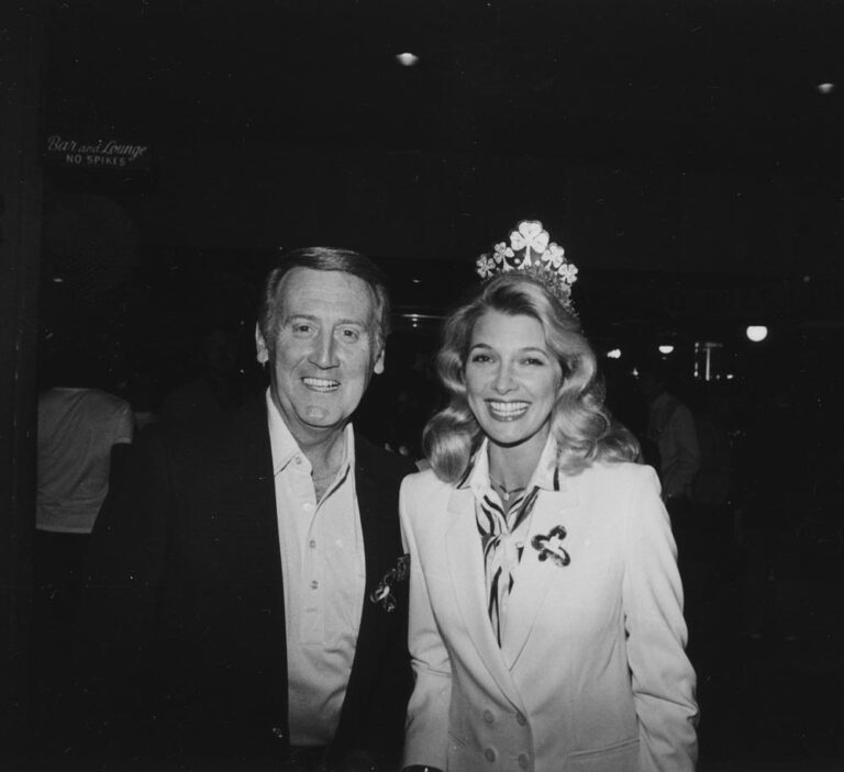 Dodgers Icon And Legendary Sportscaster Vin Scully Shared an Enduring ...