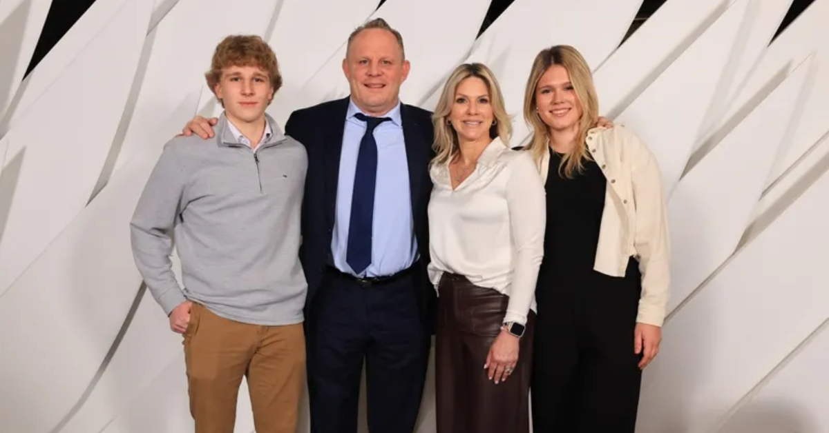 Rob Ray's Wife and Children Proudly Cheered Him During His Induction ...