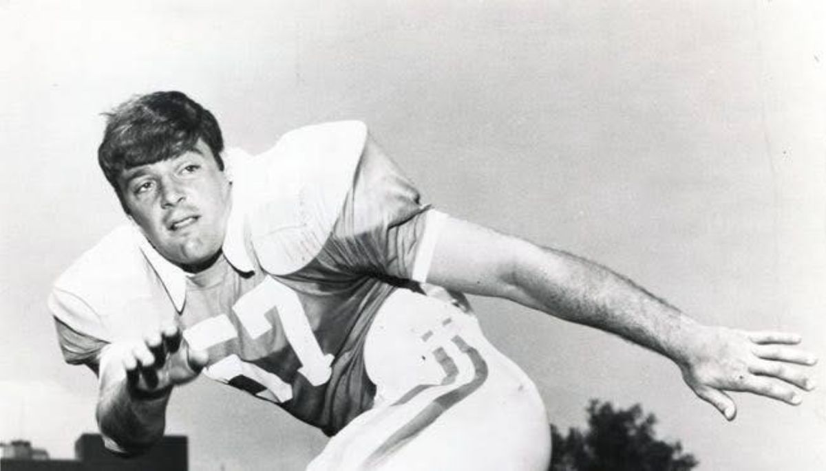 Late Tennessee All-American LB Steve Kiner And His Wife Carol Fought ...