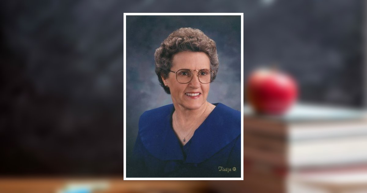 Betty Aycock Wade, the Wife of ULM Legend Aubrey Wade, Dedicated Her ...