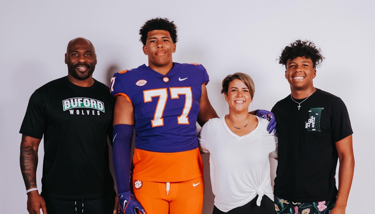 Brandon Jacobs's Wife, Kim Jacobs, Is The Unseen MVP Behind His NFL Career