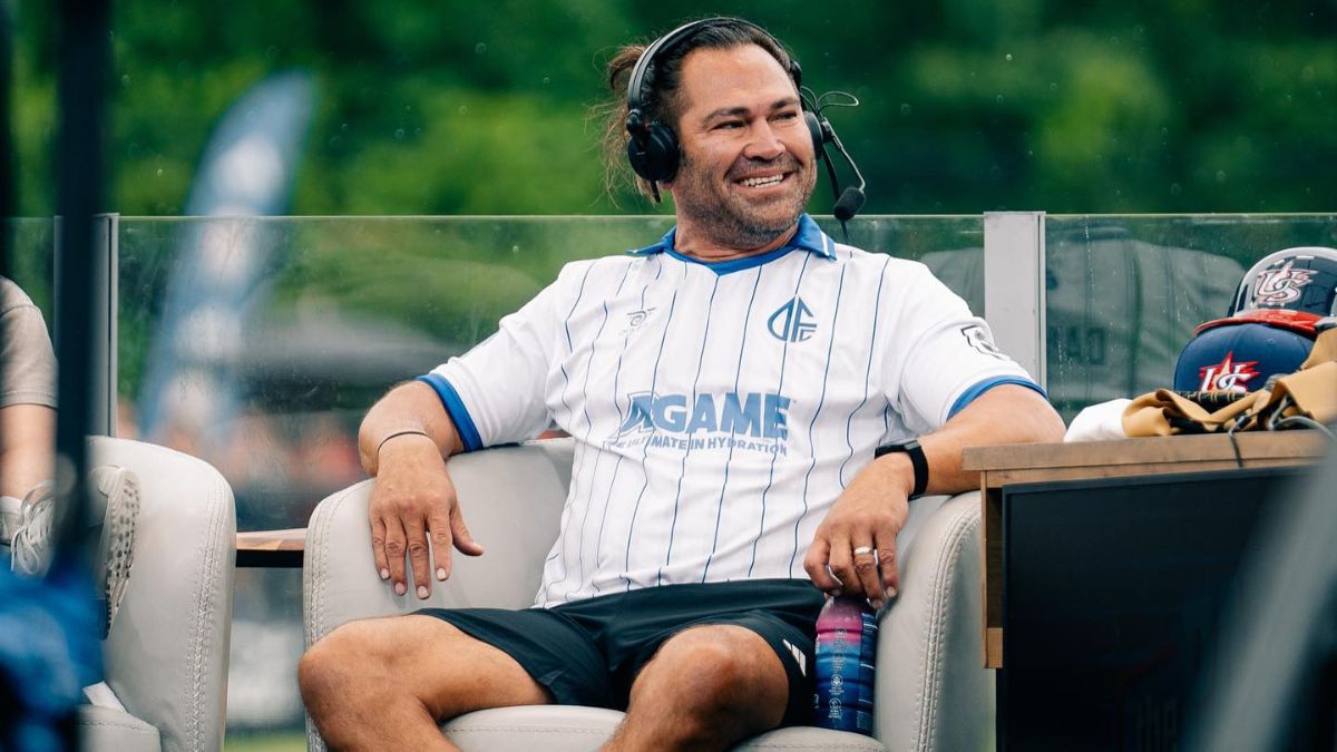 Baseball Legend Johnny Damon Gets Unexpected Backup From His Daughter ...