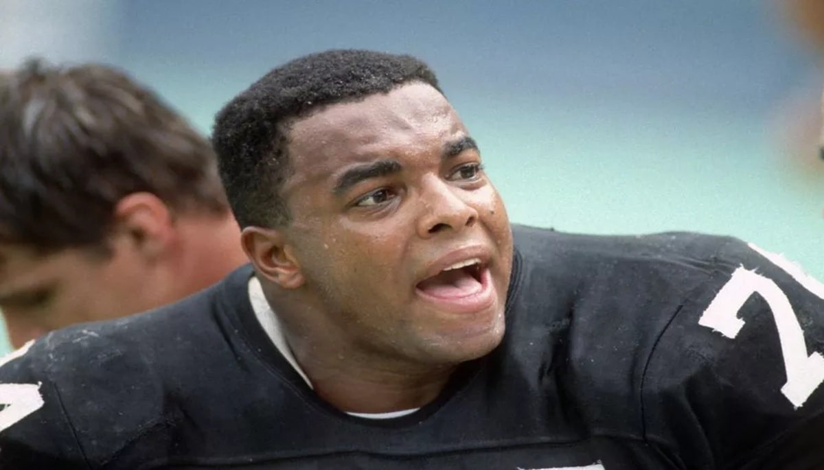 The Untold Story of Terry Long's Ex-Wife Amid CTE Tragedy and NYC ...