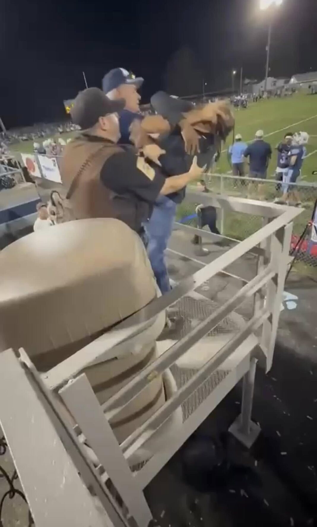 A Sheriff in Plain Clothes Nearly Pushed a Man Over a Banister at a ...