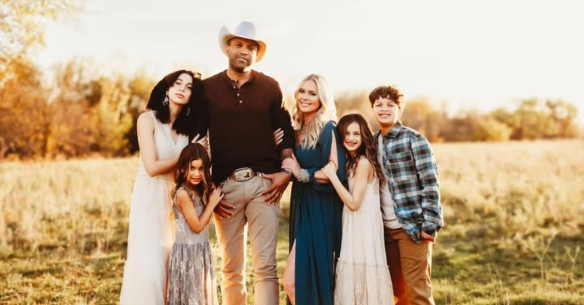 Basketball Player Turned Singer Coffey Anderson's Ex-Wife Criscilla ...